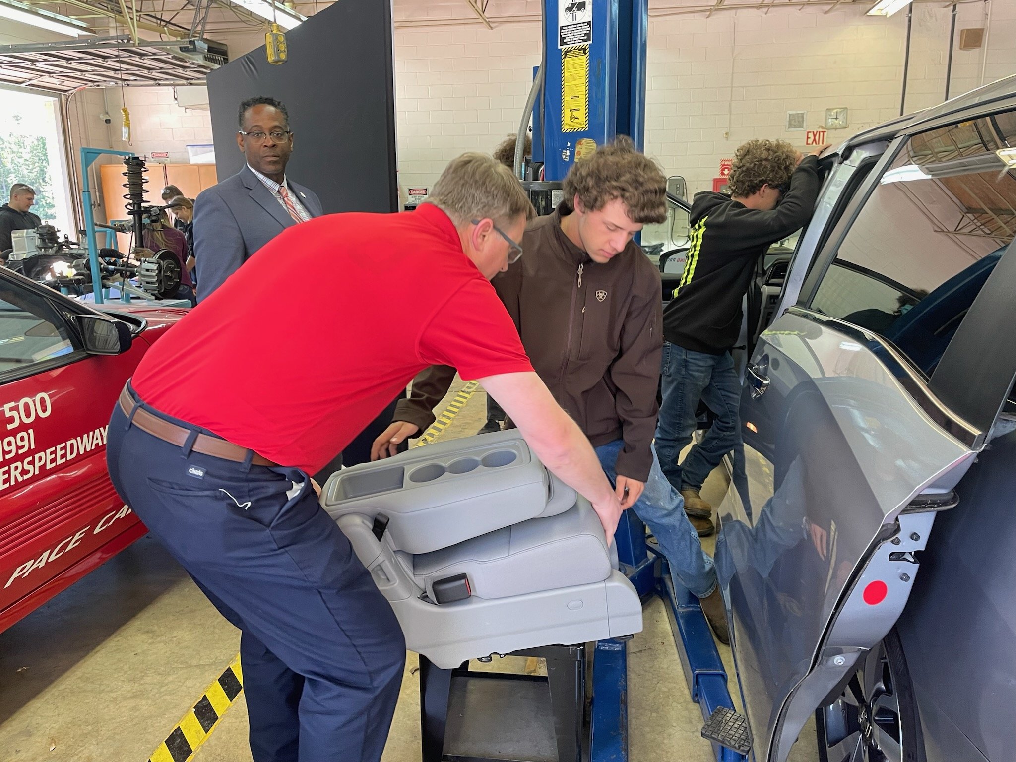 Alabama automakers step up support for career pathway programs