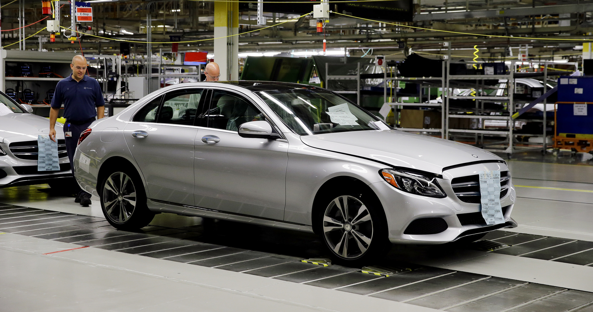 Mercedes-Benz to boost annual Alabama output to 300,000 vehicles - Made ...