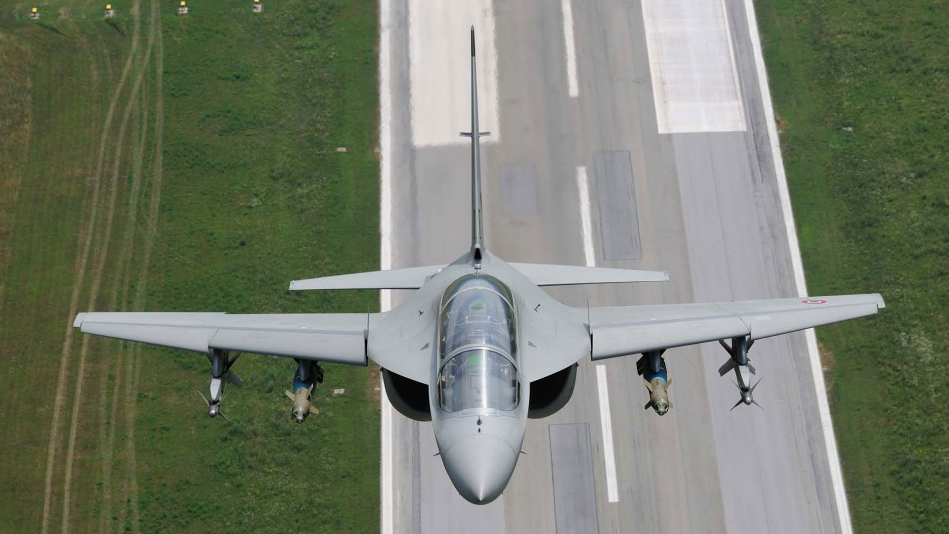 Alabama team to tour Leonardo aircraft factory to advance T-100 project ...